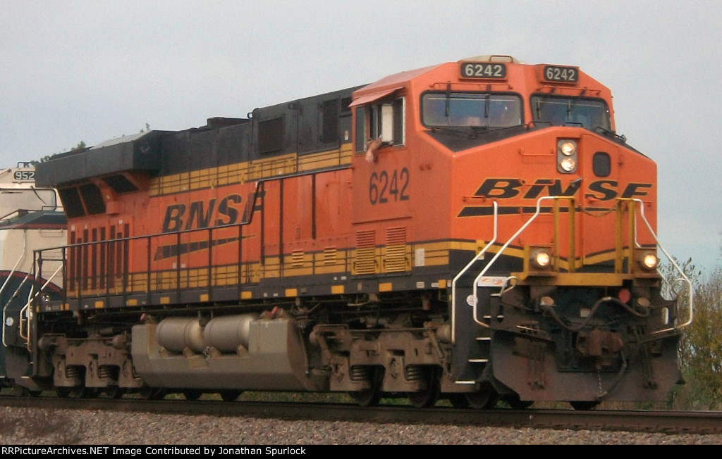 BNSF 6242, 10-16-2011